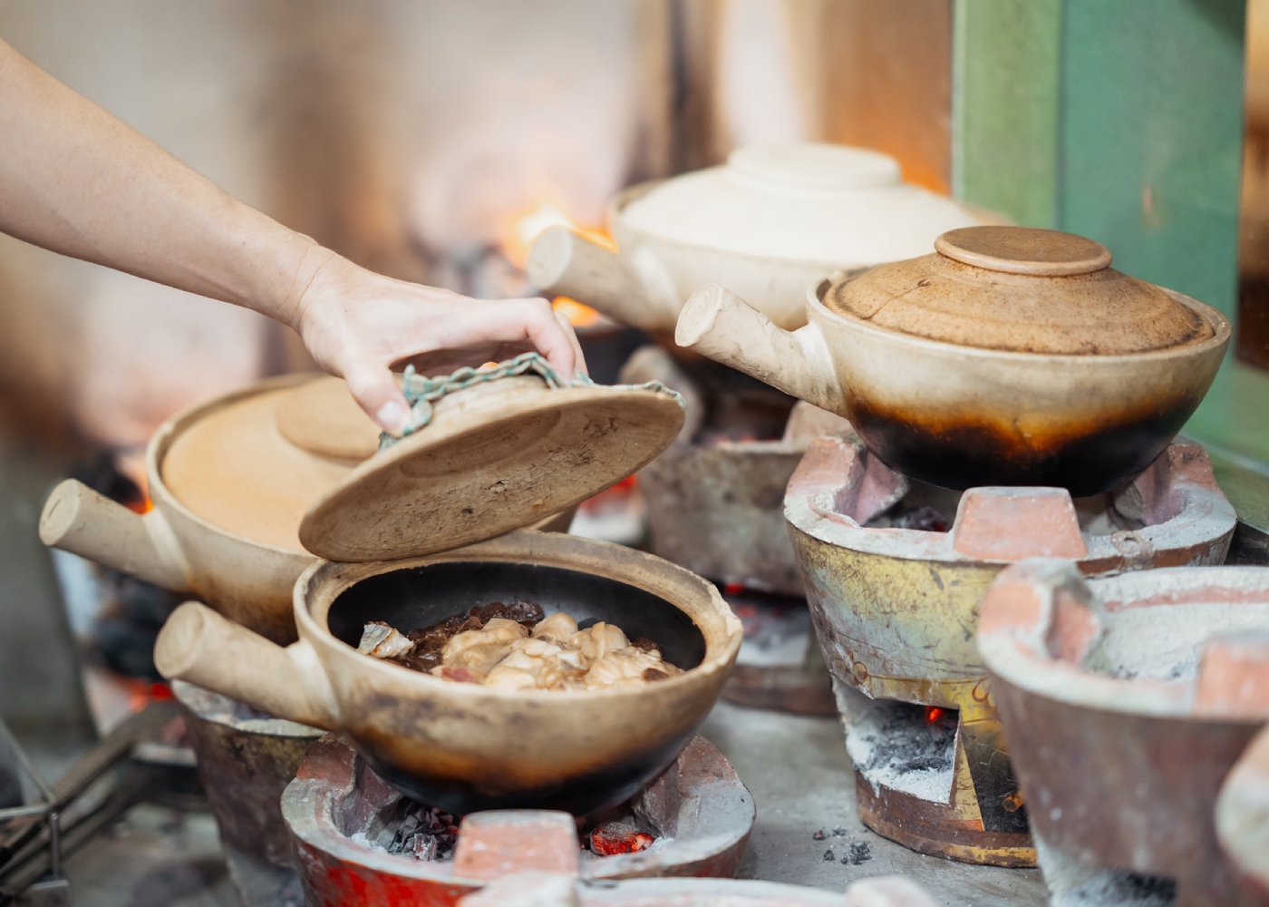 Best Claypot Rice in Singapore: Where To Get This Local Dish
