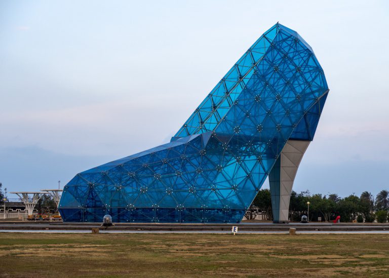 12 unique buildings in the world you must see at least once