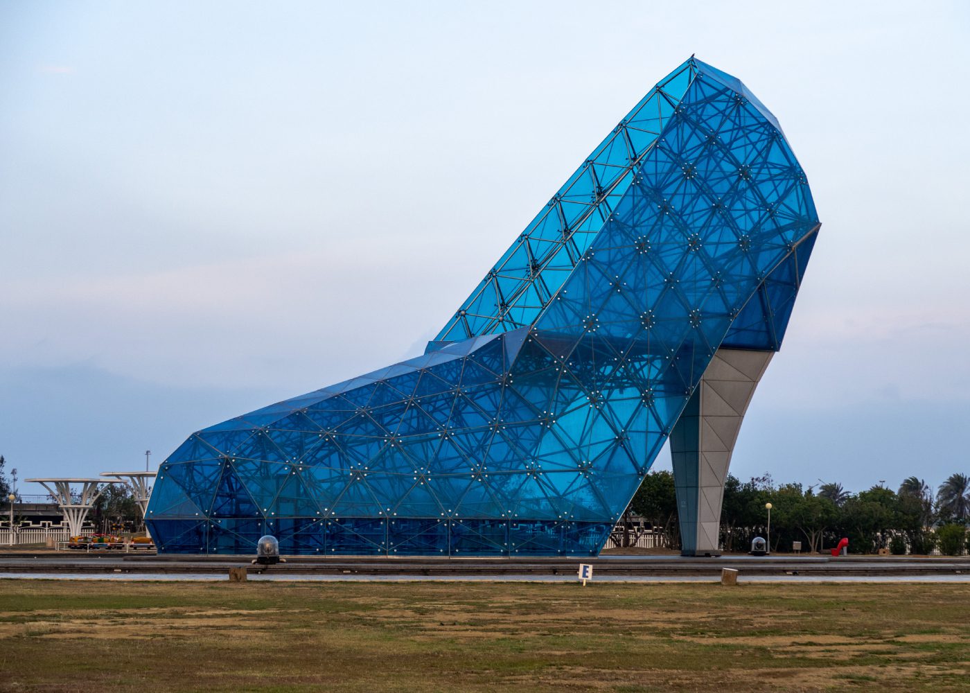 12 unique buildings in the world you must see at least once