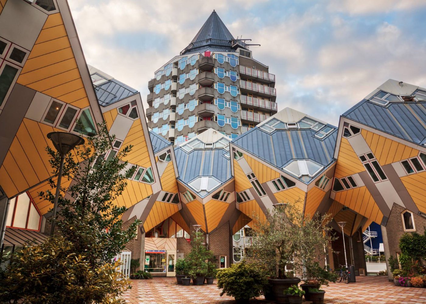 12 unique buildings in the world you must see at least once