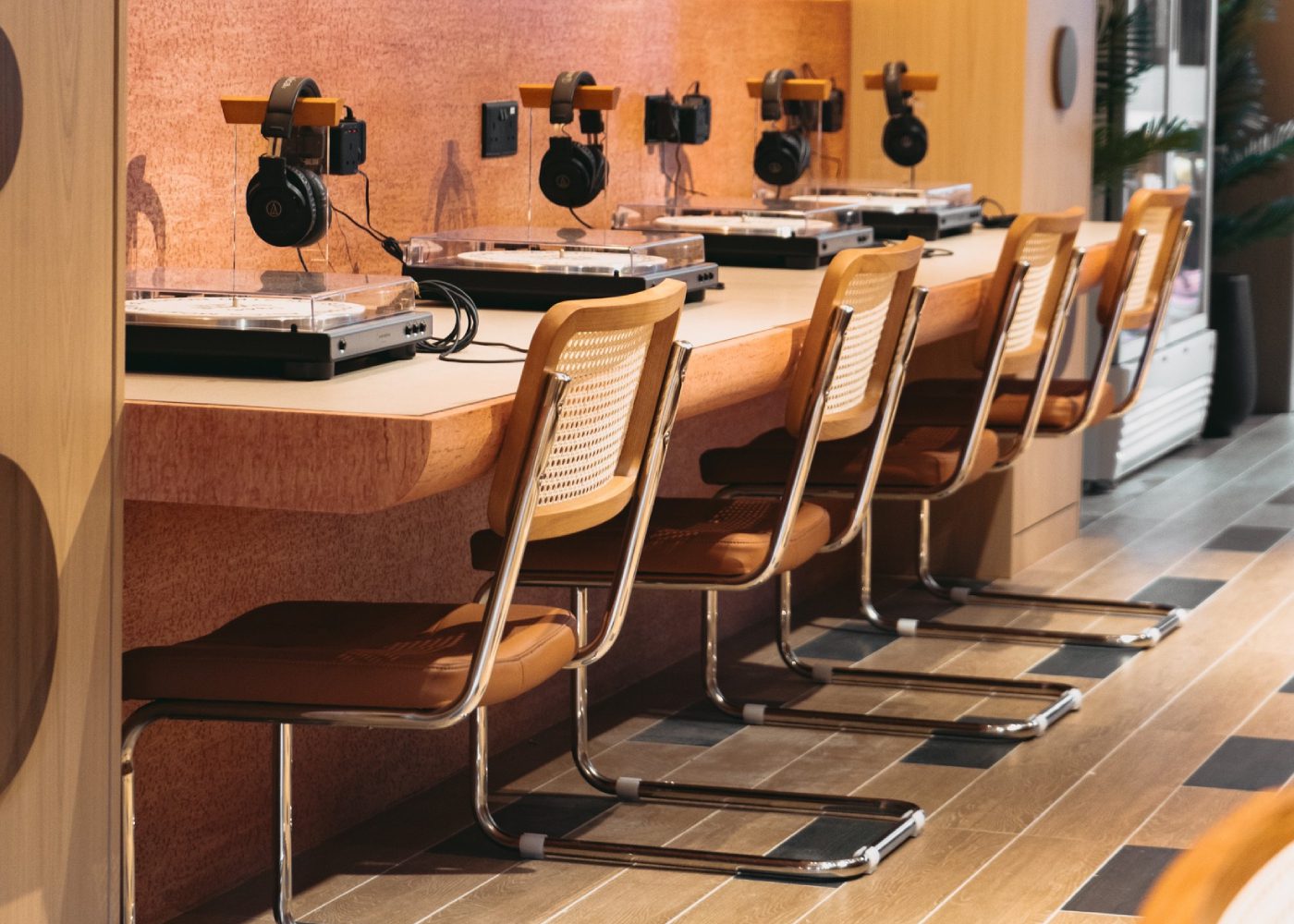 Vinyl Cafes in Singapore For Music Lovers To Listen To Records