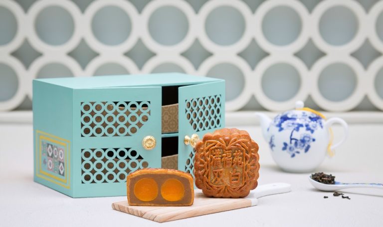 Where to buy mooncakes in Singapore: Traditional and snowskin pastries ...