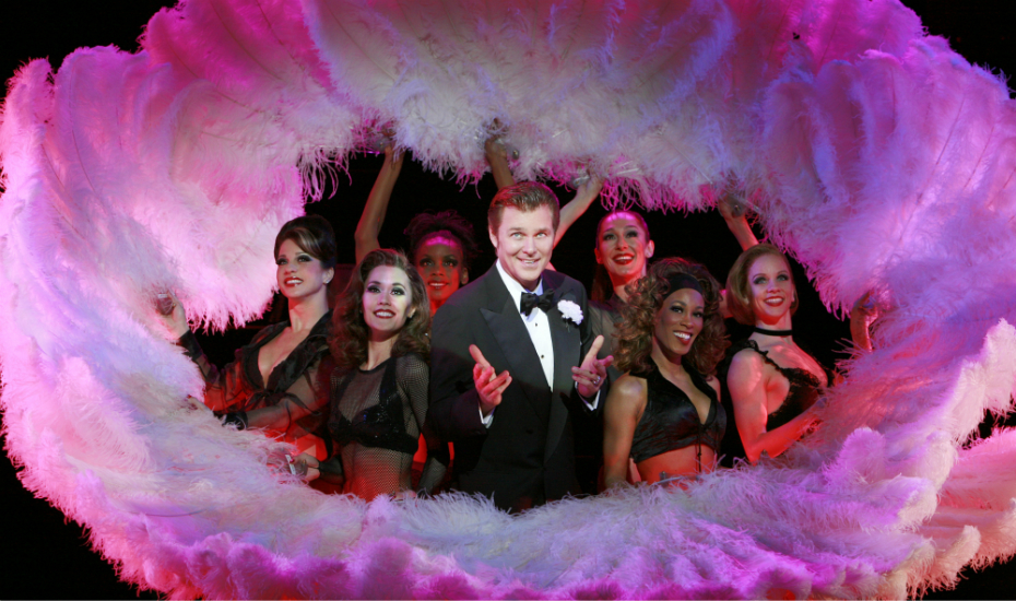 Pizazz and all that jazz: Here’s why you need to catch Chicago The ...