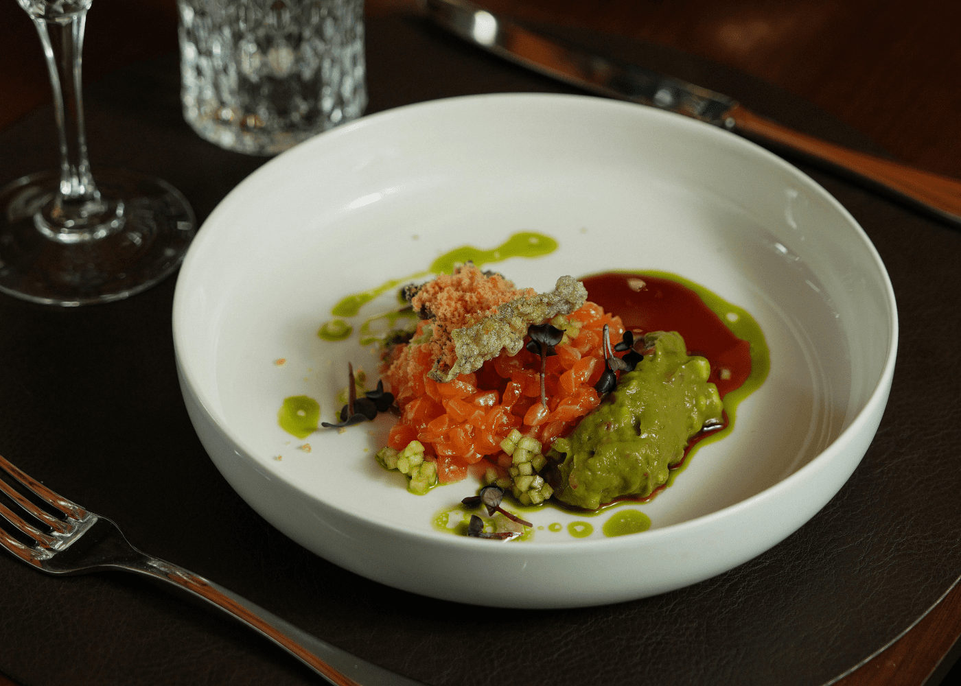 Set Dinner Menus in Singapore For Business Meetings and Dates