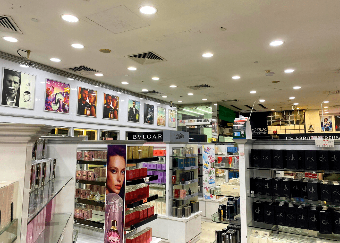 Mustafa Centre Singapore: Shopping And Food Guide 2025