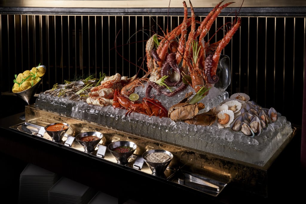 We review Manhattan Bar’s adults-only cocktail brunch | Honeycombers