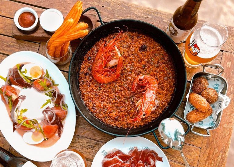 17 Group-Friendly Restaurants for Communal Dining in Singapore