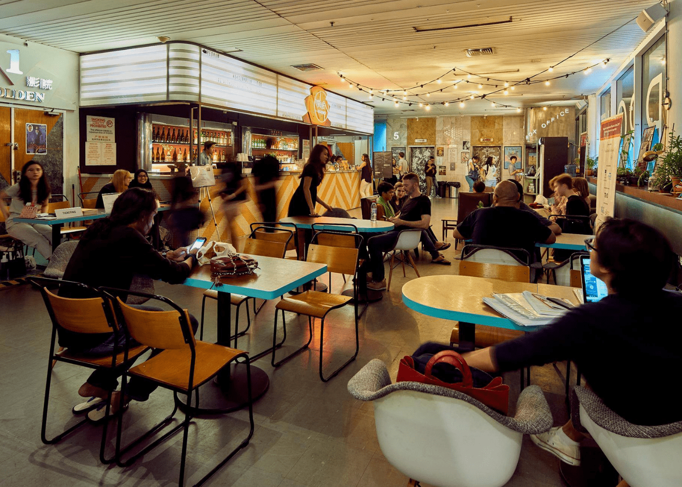 12 Romantic Bars in Singapore for Date Night Spots