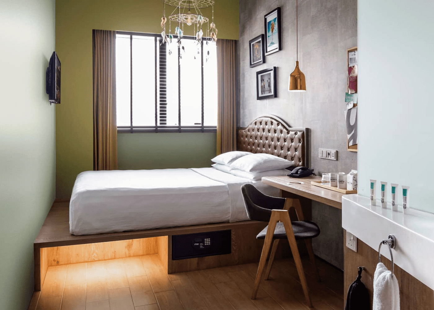 12 best work from hotel packages in Singapore with perks | Honeycombers