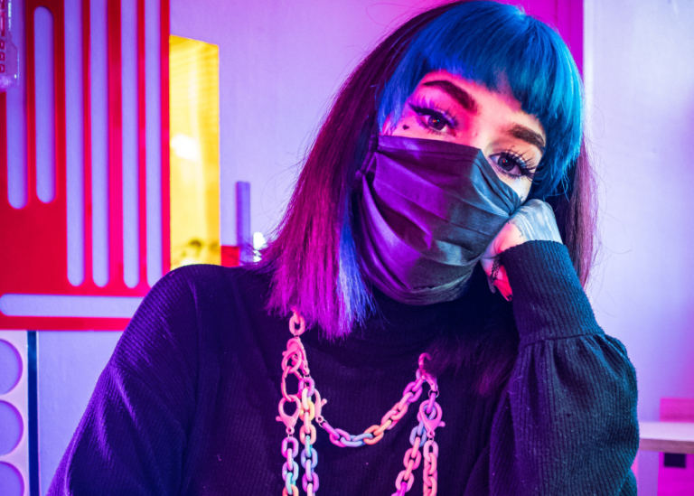 Transfer-proof makeup that won’t budge under face masks | Honeycombers