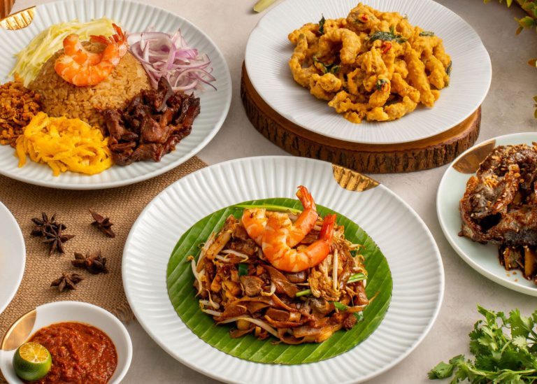 We know the best Sarawak kolo mee stalls in Singapore | Honeycombers