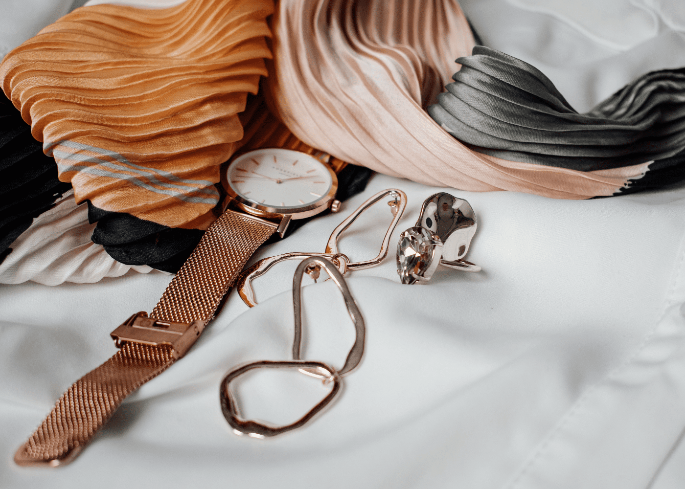 18 beautiful minimalist jewellery brands in Singapore | Honeycombers