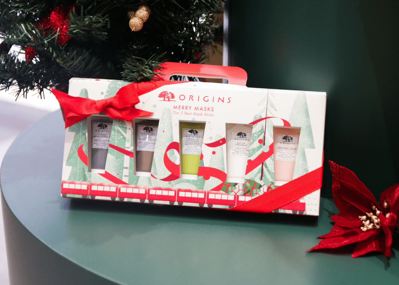 Best Christmas skincare gifts from $30 | Honeycombers