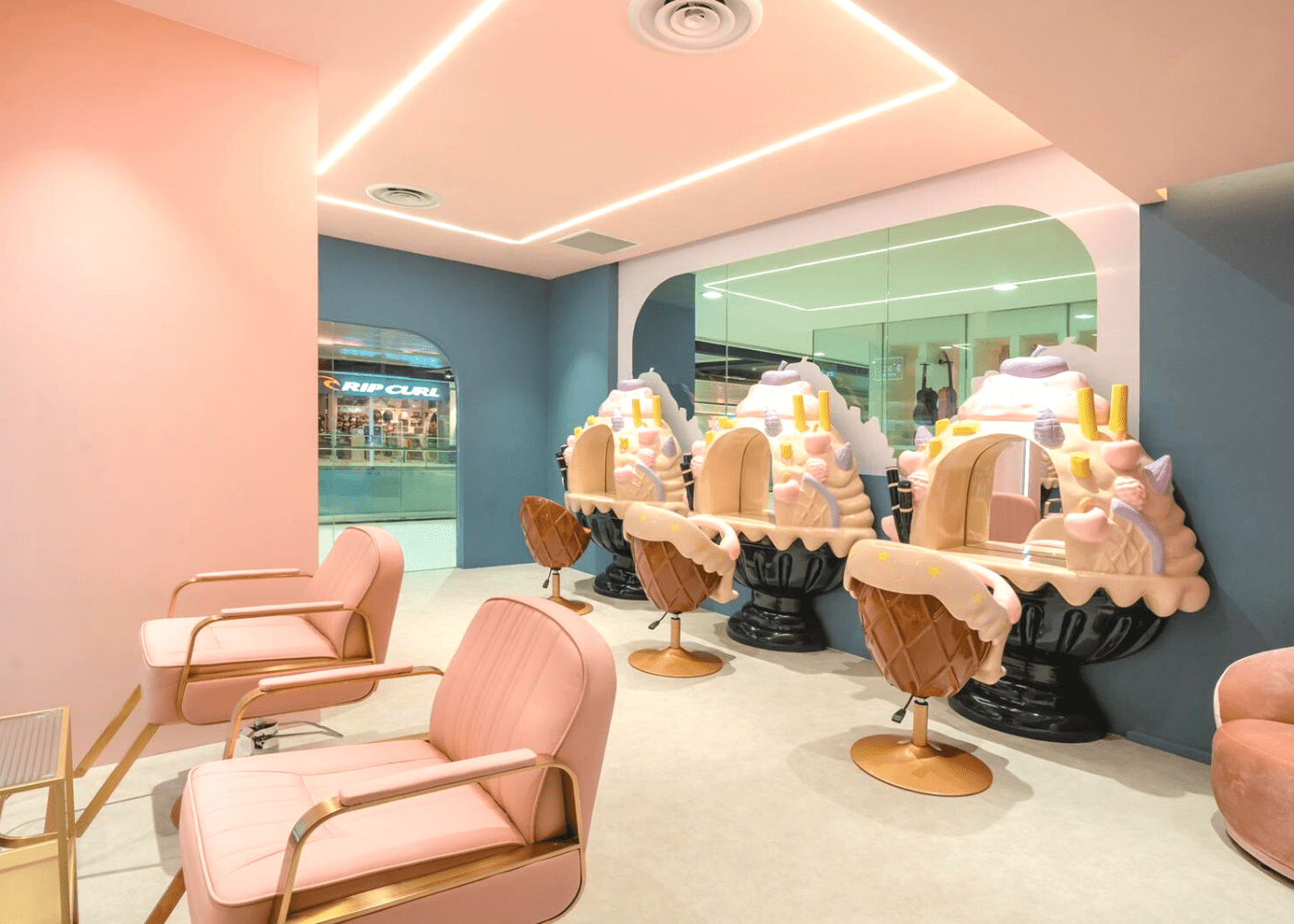 Get blowouts from $58 at this macaron-themed salon! | Honeycombers