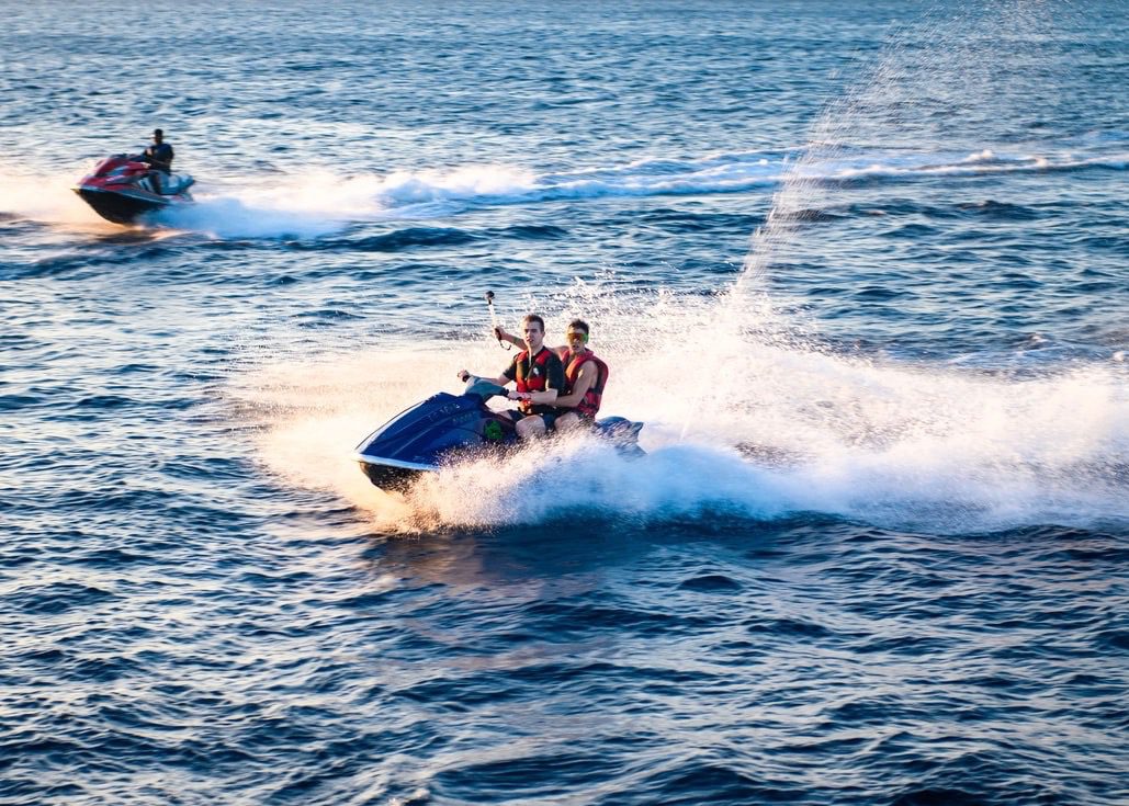 6 thrilling water sports to try in Batam | Honeycombers