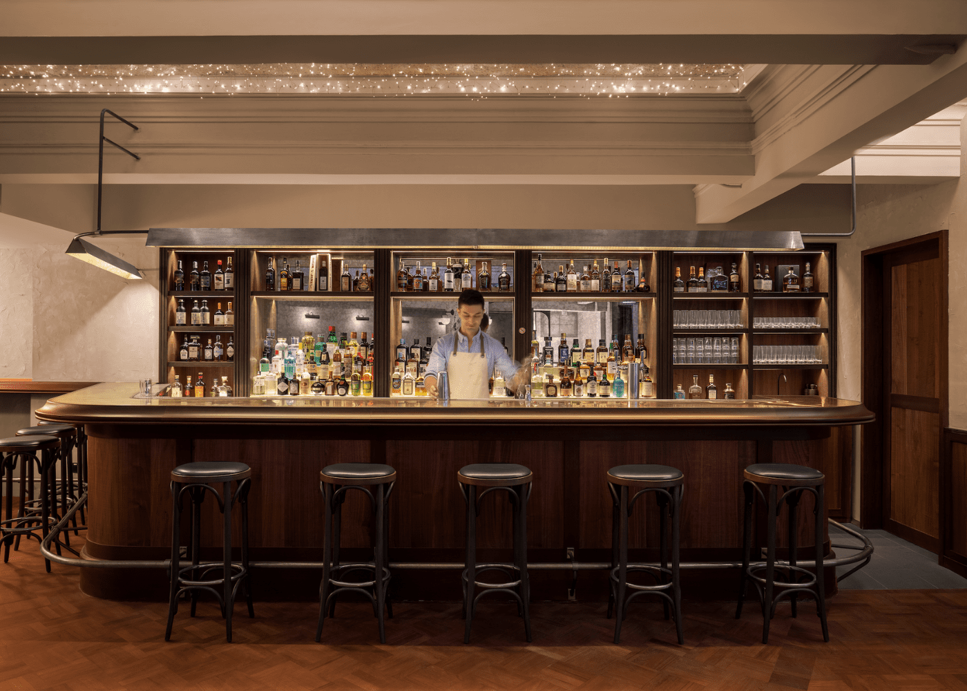 30 best bars for happy hour drinks in Singapore | Honeycombers