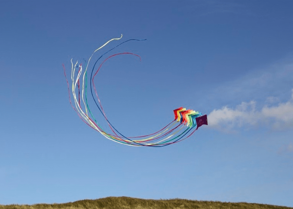 Easter traditions for an egg-specially awesome holiday | Honeycombers