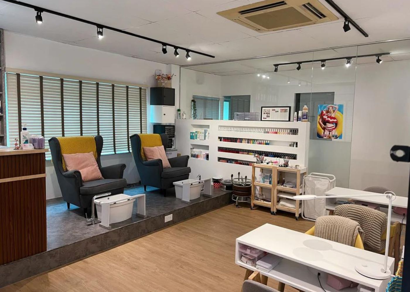 14 best eyelash extension salons in Singapore | Honeycombers