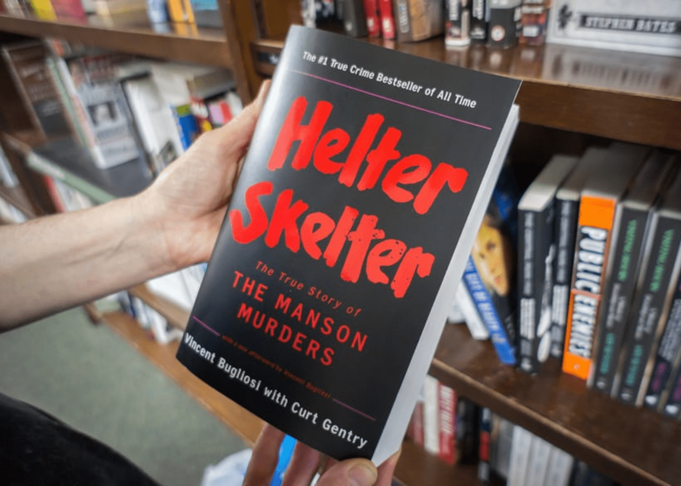 26 true crime podcasts, movies, and books to binge | Honeycombers
