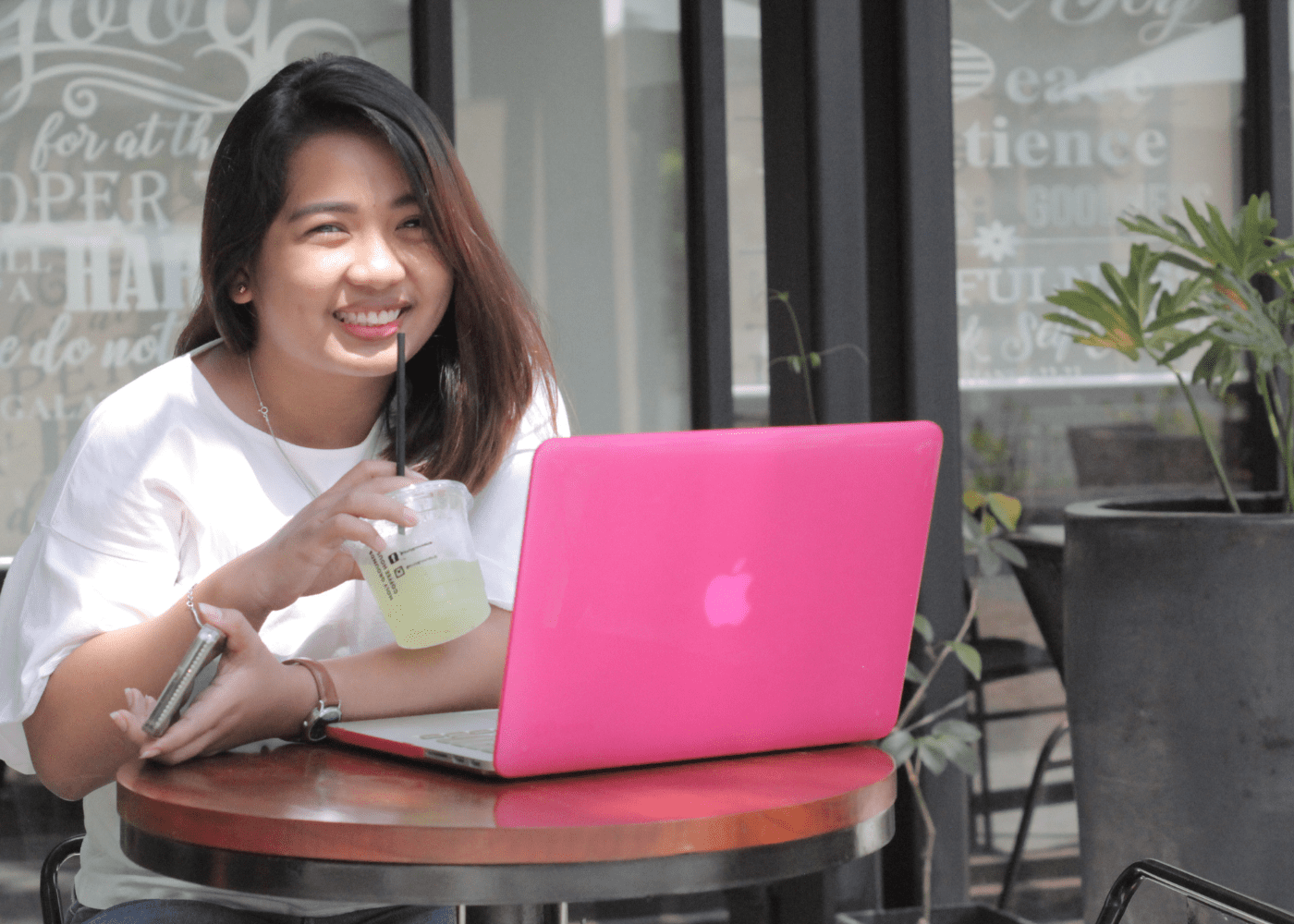 Entrepreneurs we love: Lyra Joy Almoite of The Homebased Worker