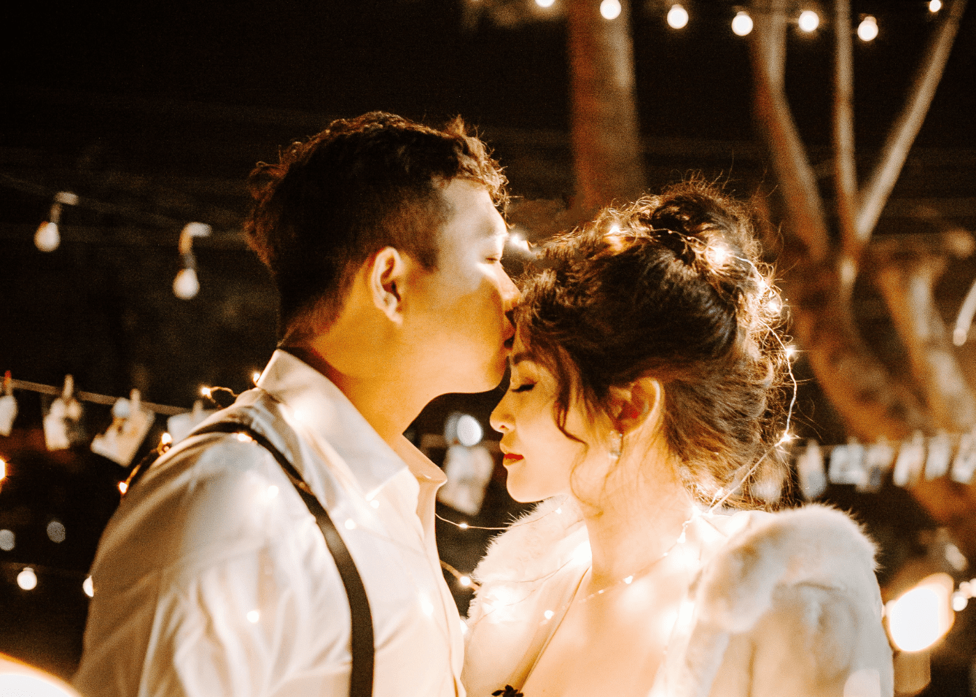 13 juicy real-life dating stories in Singapore | Honeycombers