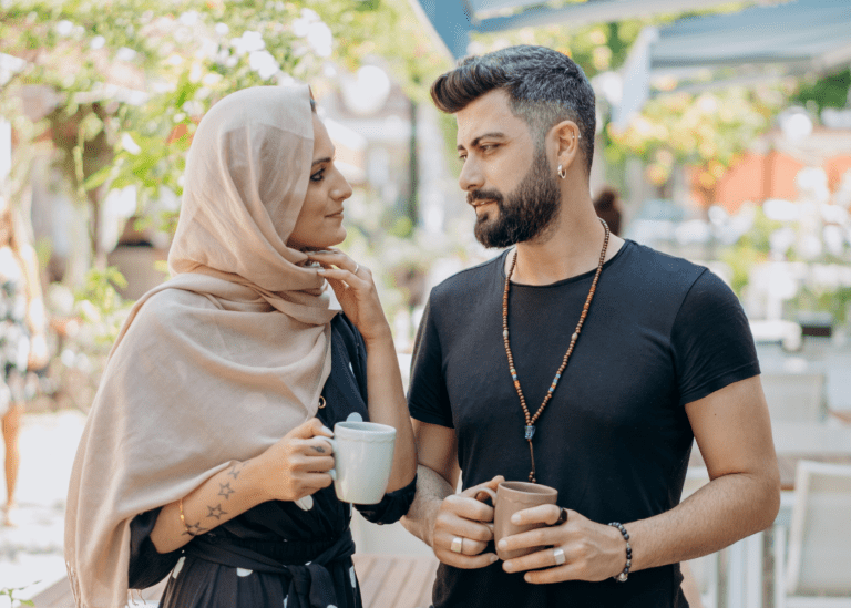 How to find love: 10 dating tips to meet your soulmate | Honeycombers