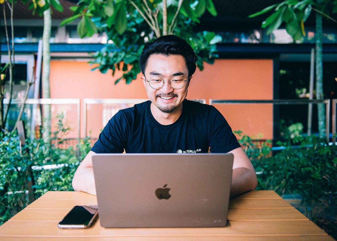 The dark side of being an entrepreneur: An honest look | Honeycombers
