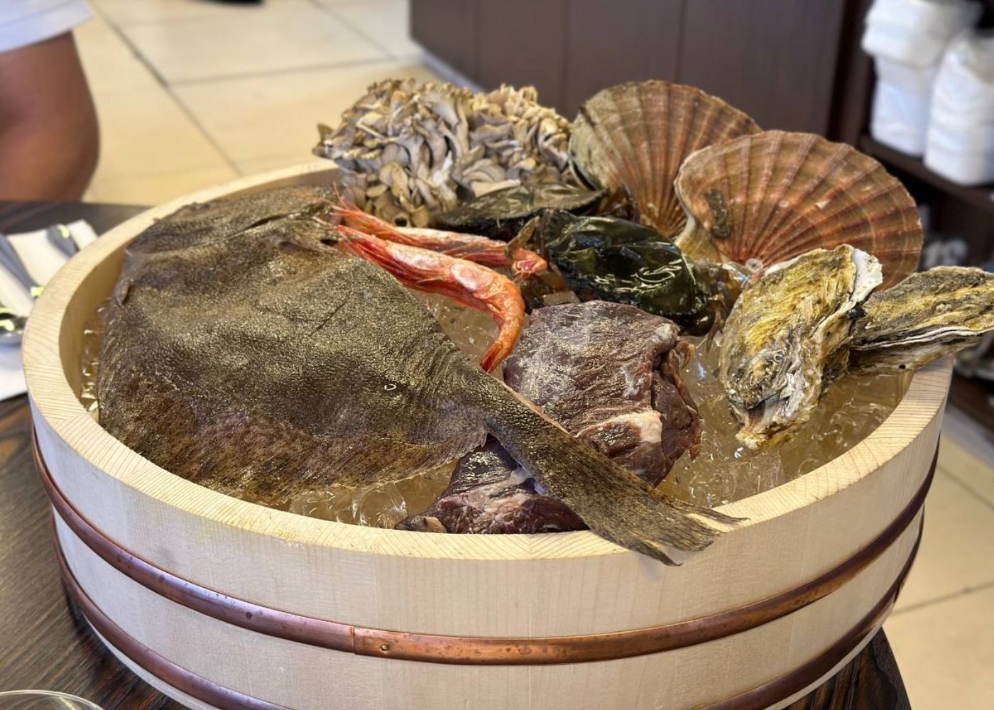 We review One Prawn & Co’s $128 seafood grill menu | Honeycombers