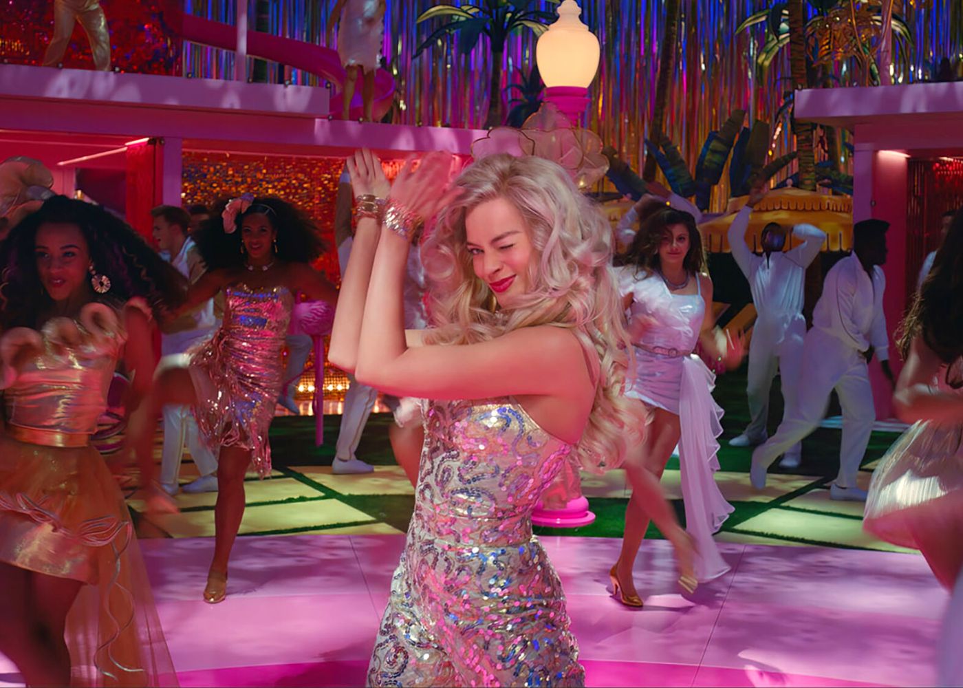 Barbie movie review: Pink fantasy or wake-up call? | Honeycombers