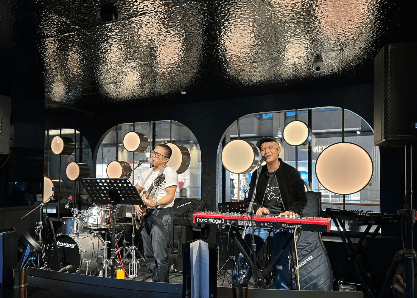 Where to enjoy live music in Singapore: 18 best places | Honeycombers