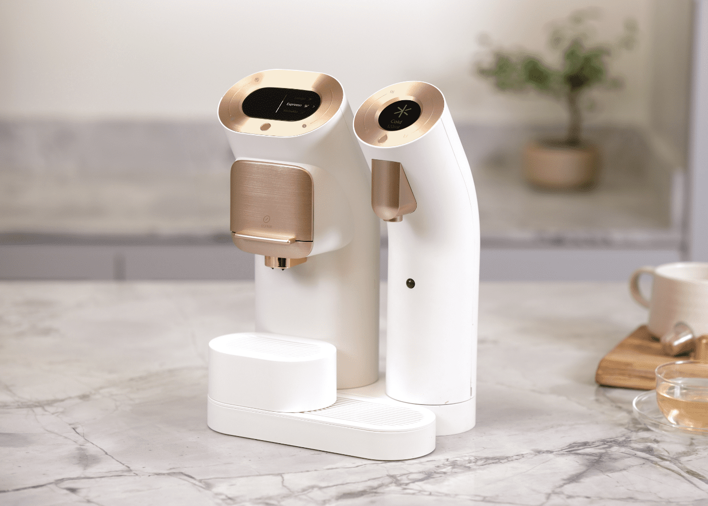 Extract both tea and coffee capsules with one machine | Honeycombers