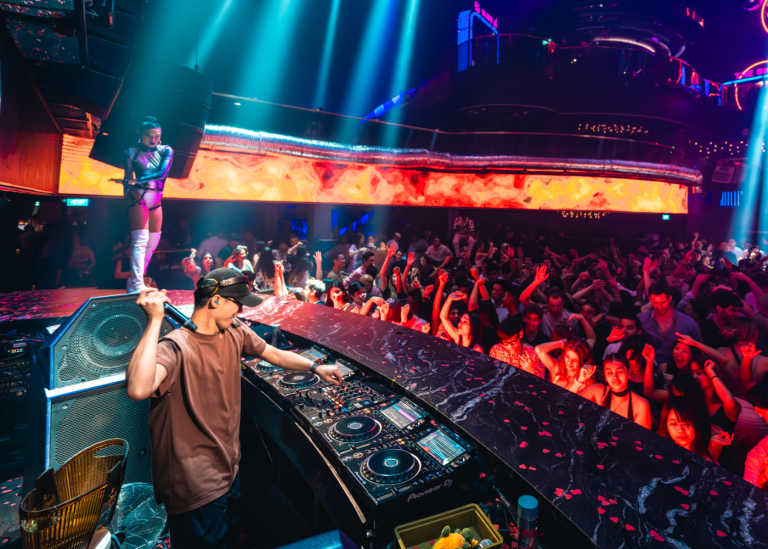 17 Nightclubs in Singapore: Where to Dance the Night Away