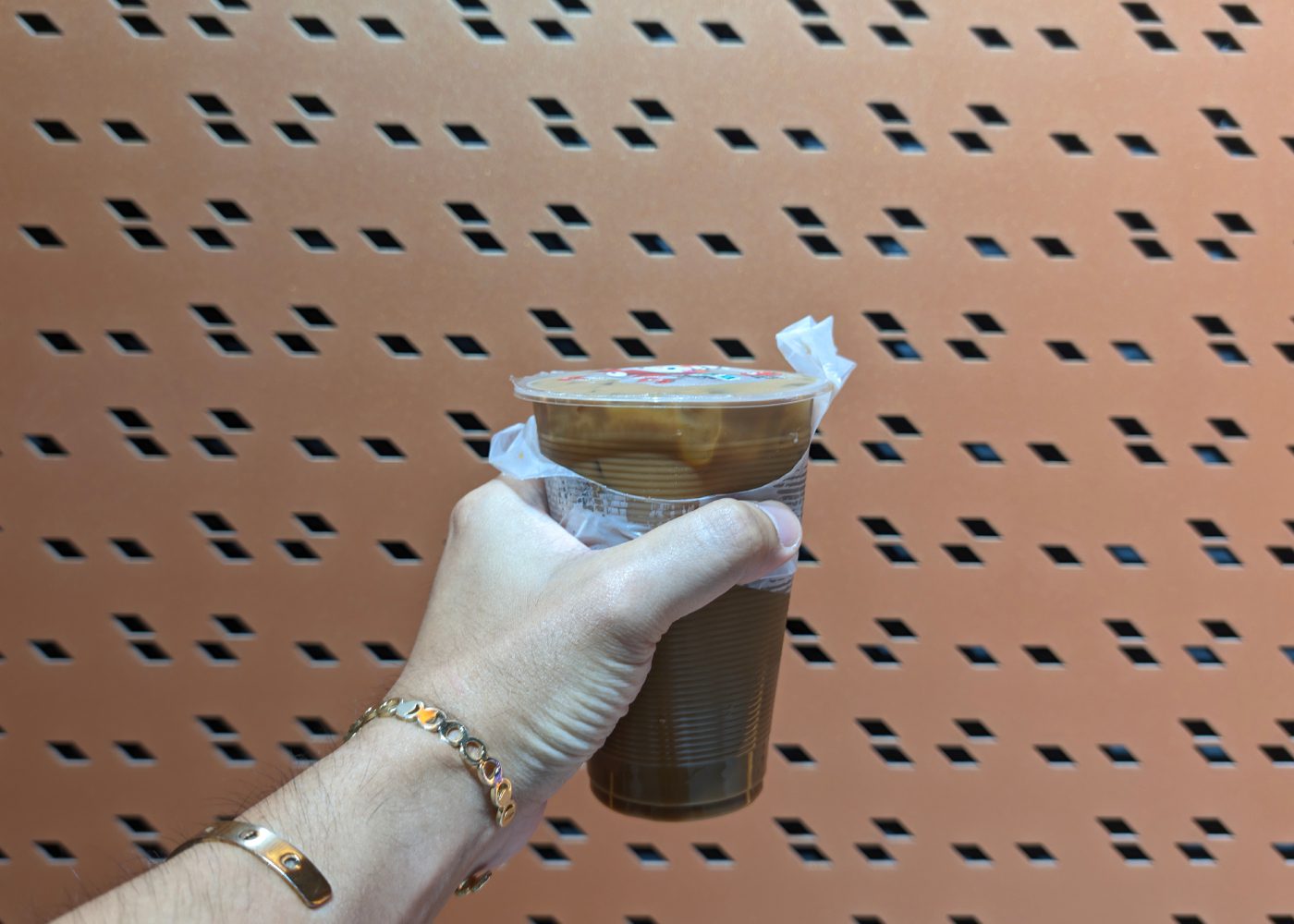 Rating the best and worst yuan yang drinks in Singapore | Honeycombers