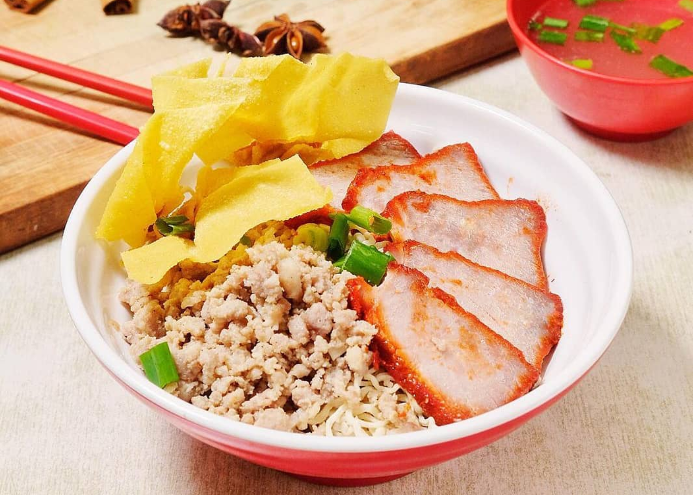 We know the best Sarawak kolo mee stalls in Singapore | Honeycombers