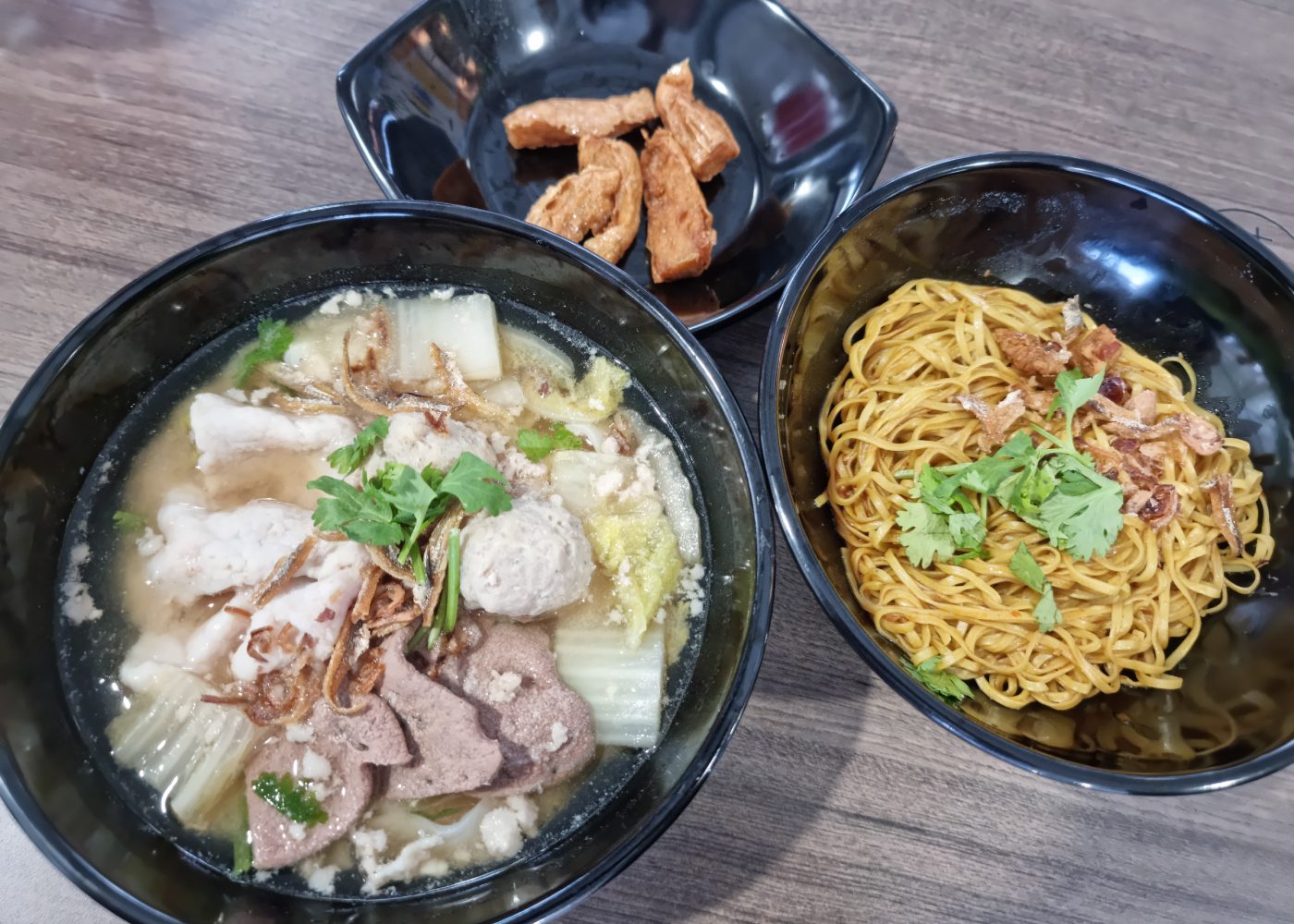 Top food stalls at Anchorvale Village Hawker Centre | Honeycombers ...