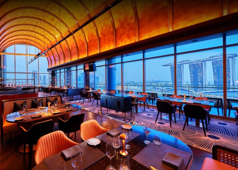 Rooftop Restaurants in Singapore For Dinner with City Views