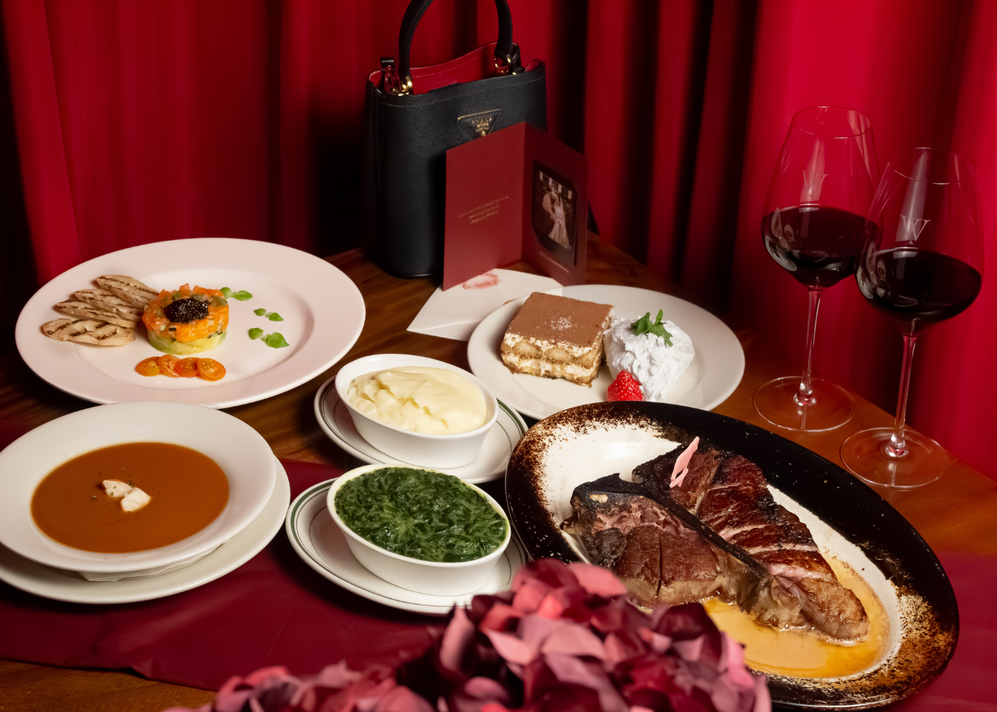 Valentine's Day 2026 dinner in Singapore: Romantic Restaurants