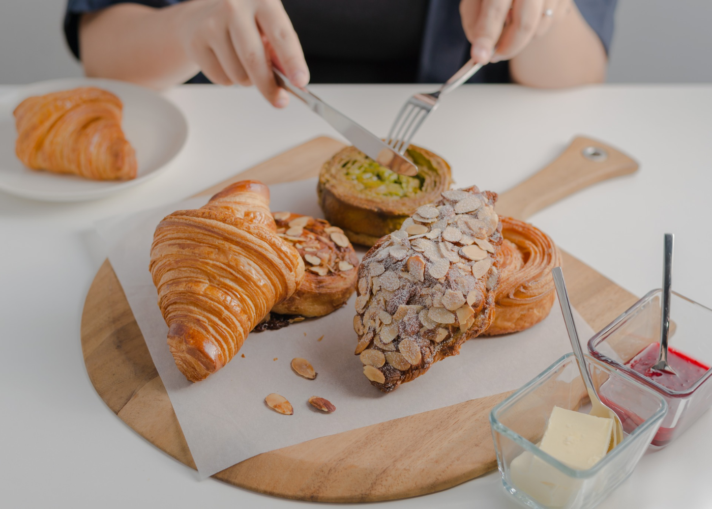 Halal Bakeries in Singapore: Muslim-Friendly Treats with Delivery