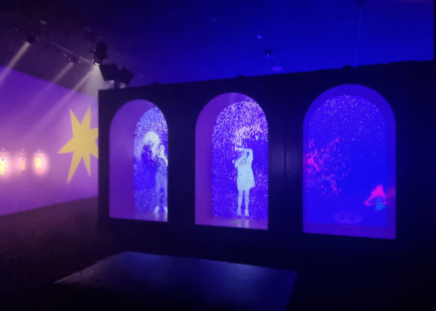 Mirror Mirror: Journey Into the Mind: An Insider Guide