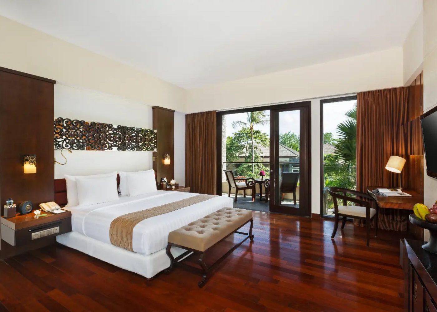 Best resorts & hotels in Seminyak for every budget | Honeycombers | Bali