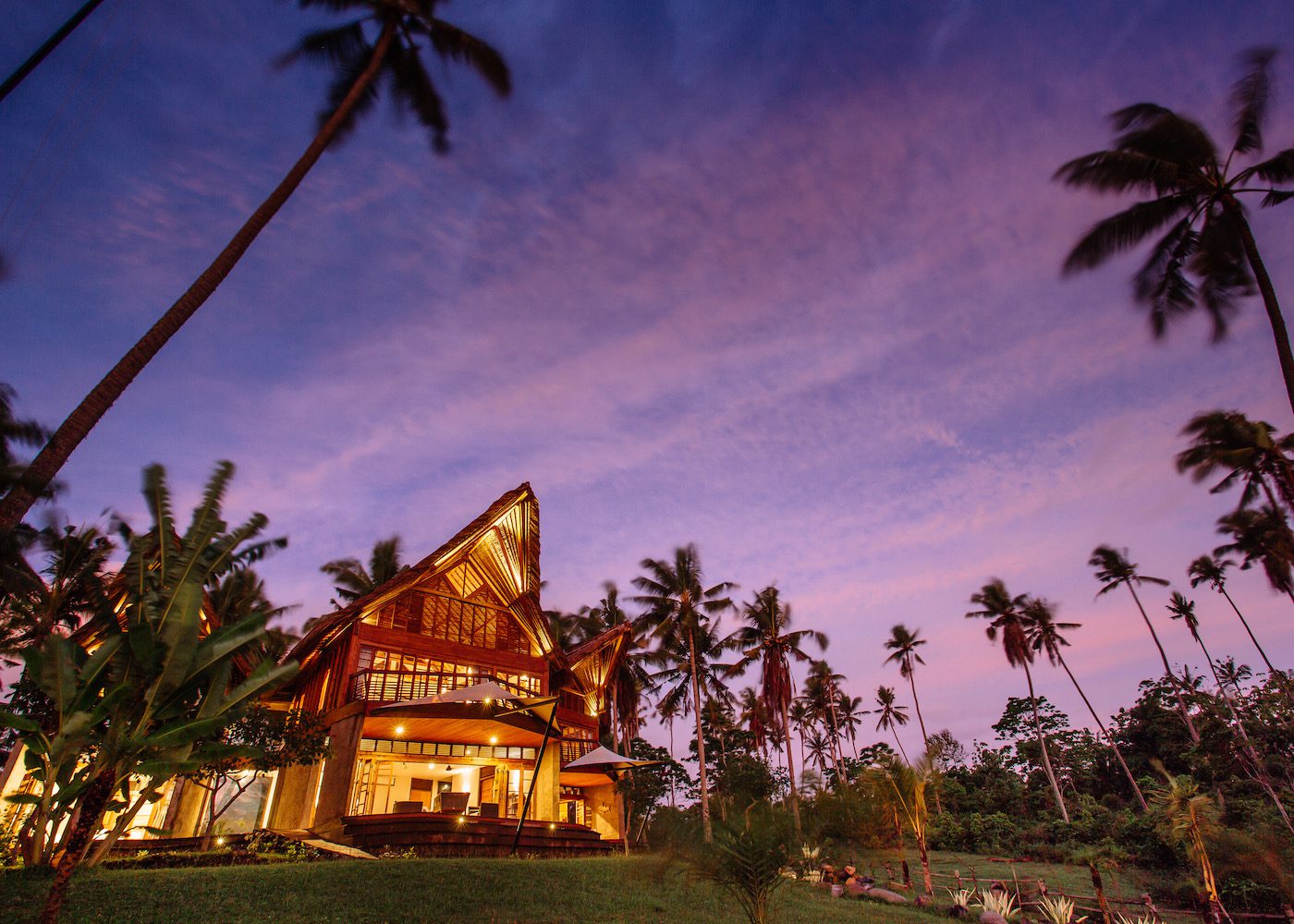 The Cove - a beachfront private villa in Balian | Honeycombers Bali