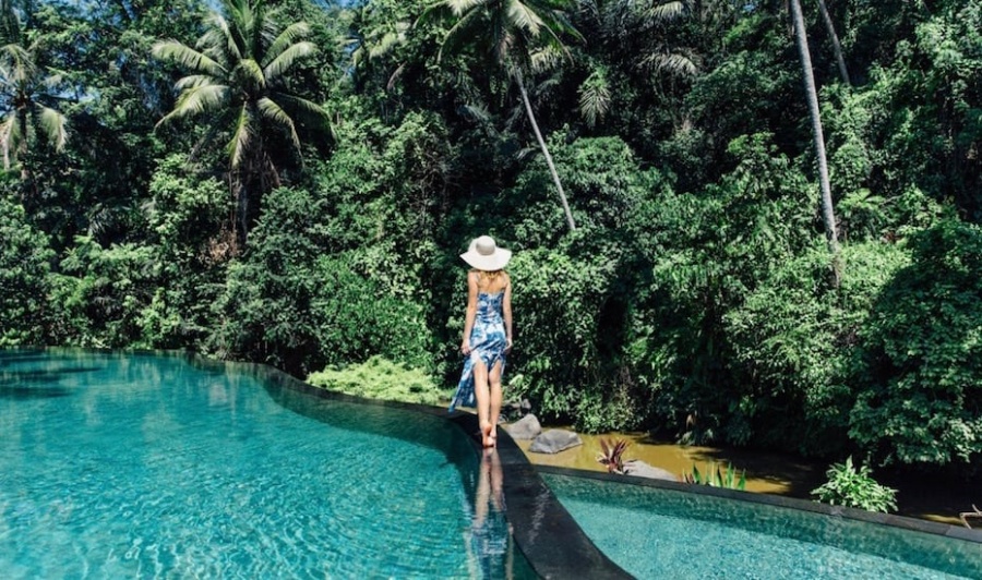 33 infinity pools in Bali that'll take your breath away! | Honeycombers Bali