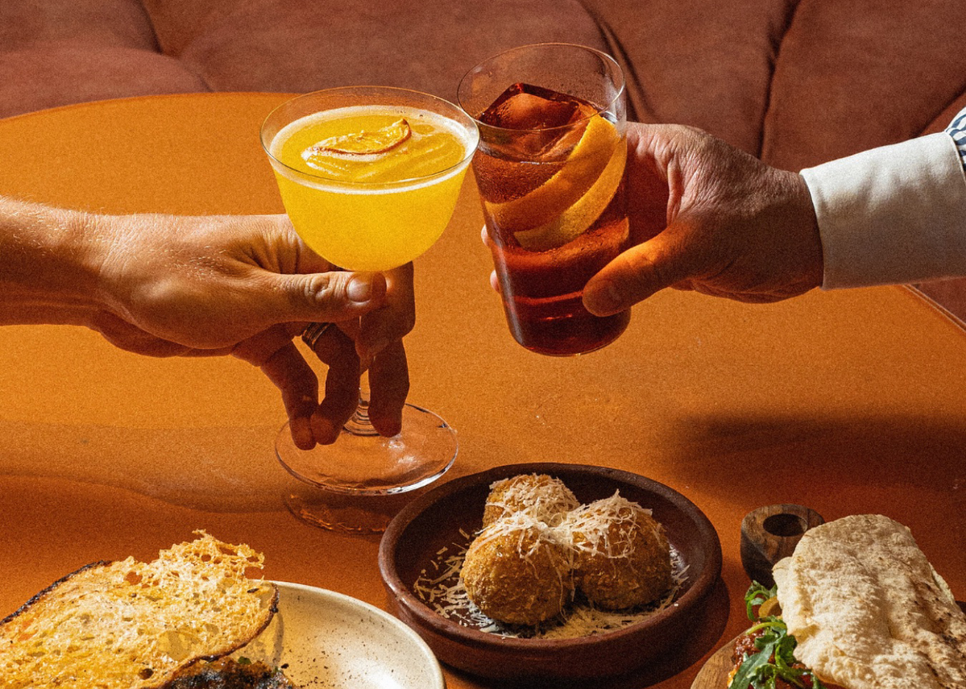 15 Best Bars in Bali – Top cocktails spots for 2025