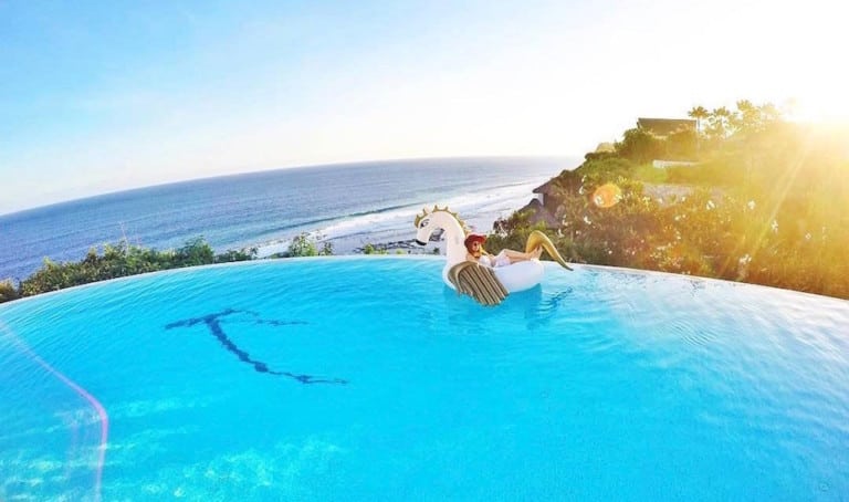 33 best infinity pools in Bali for your 2024 bucket list ...
