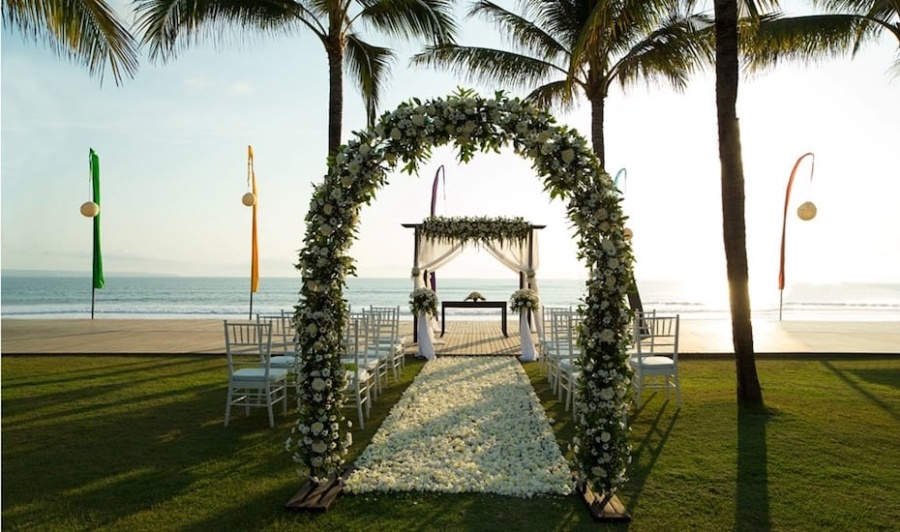 The Samaya Seminyak - a beachfront villa resort in Bali | Honeycombers Bali