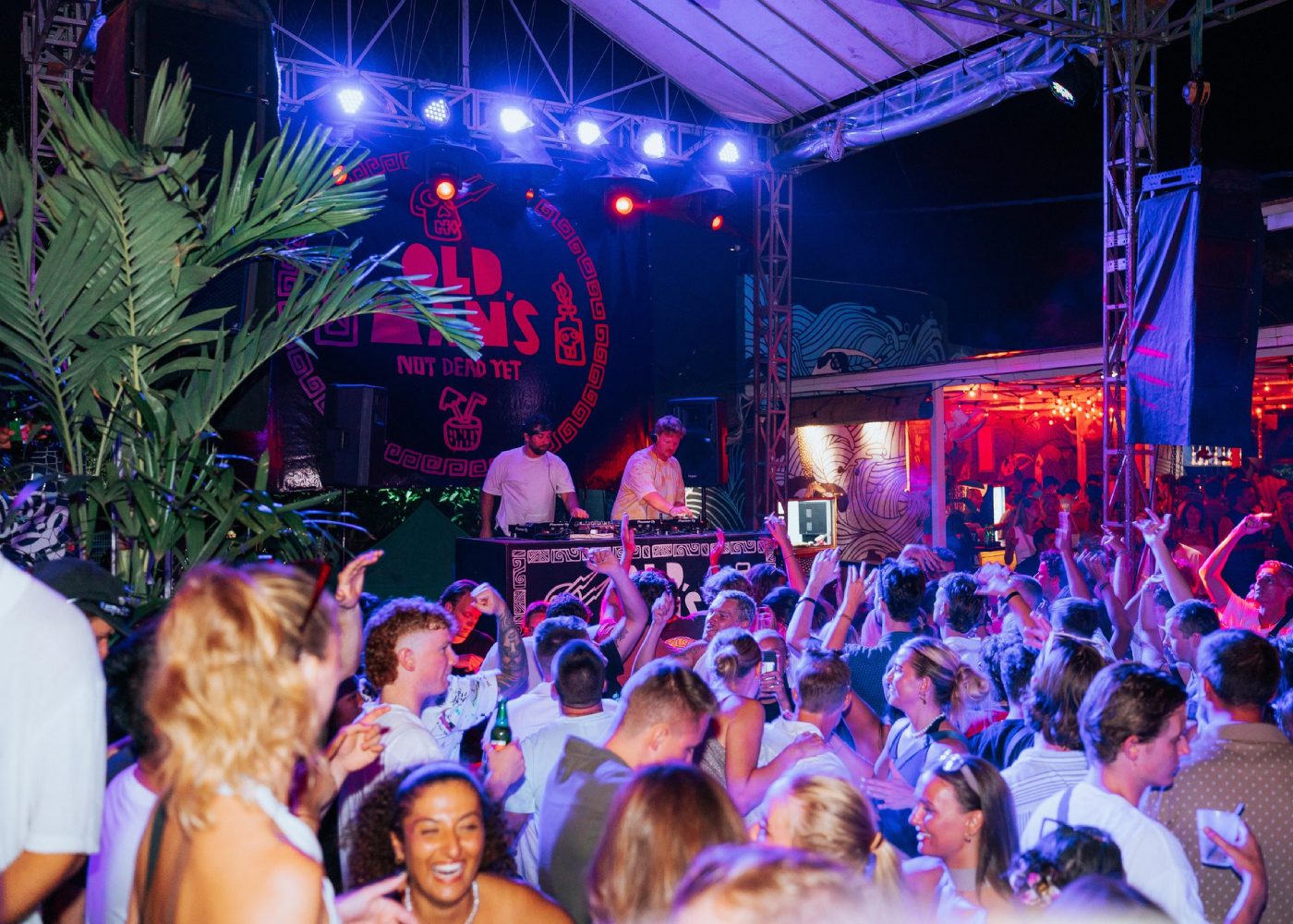 BALI NIGHTLIFE: 14 best late-night bars & dance clubs for 2025