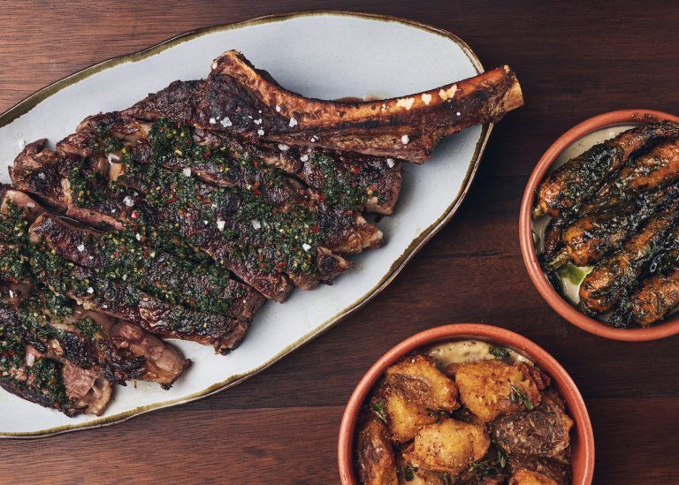 29 Restoran & Cafe di Seminyak: Makan enak di Bali | Honeycombers Bali