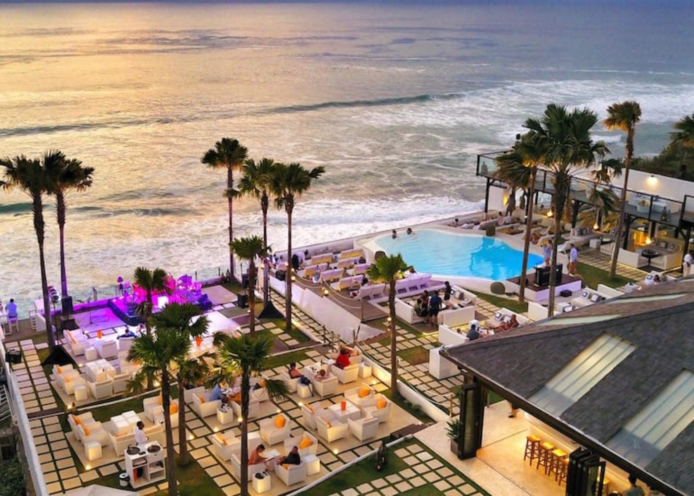 35 Beach Club di Bali yang wajib dikunjungi di 2023 | Honeycombers Bali