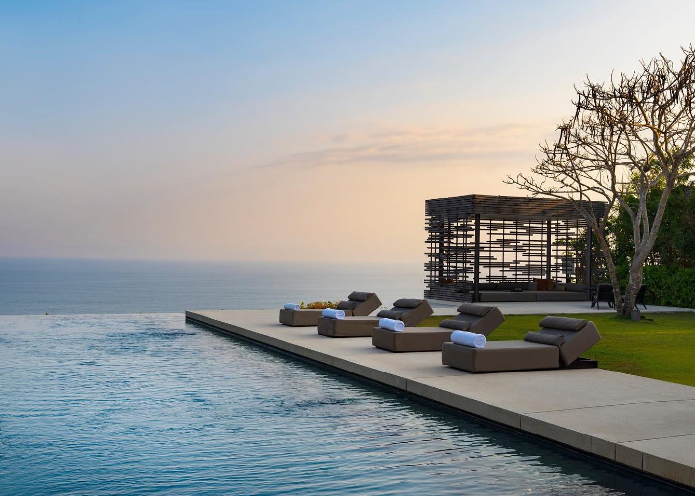 33 Infinity pool di Bali yang terbaik | Honeycombers Bali