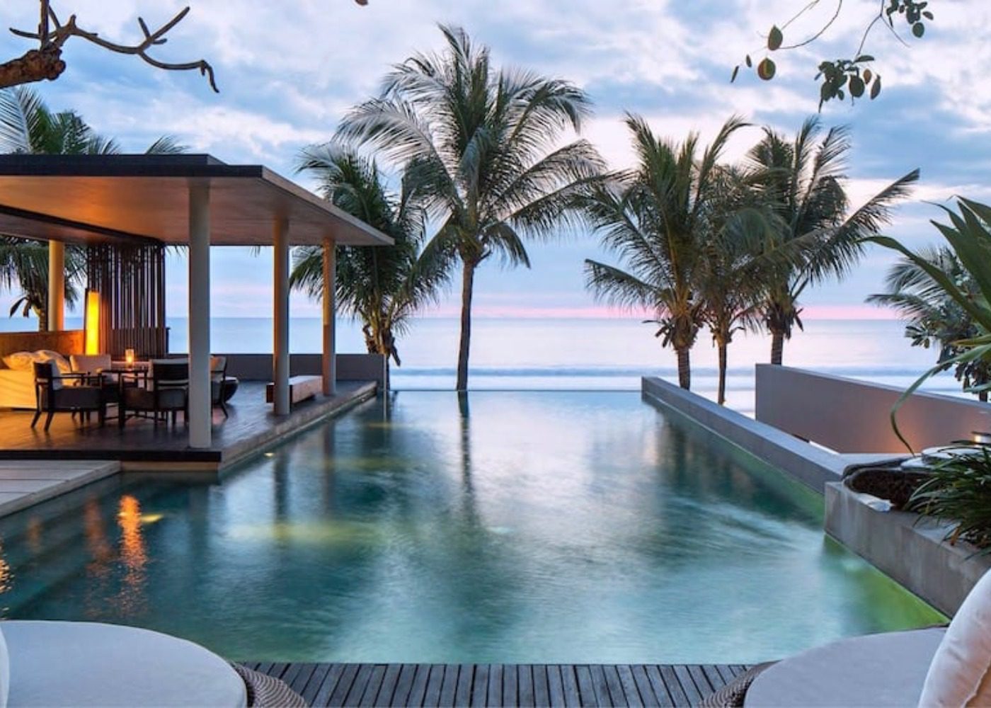 33 infinity pool di Bali yang terbaik | Honeycombers Bali